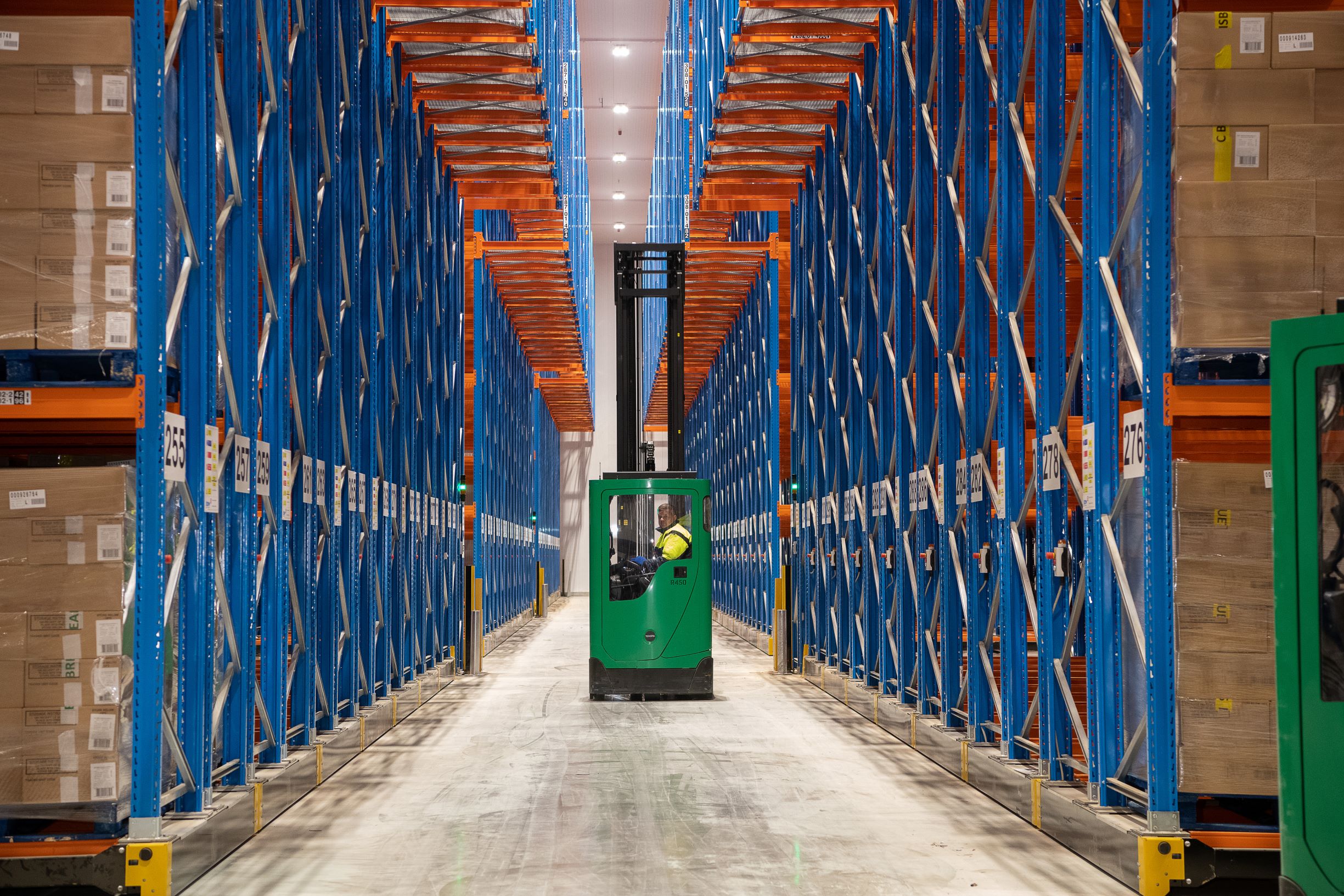 Temperature Controlled Distribution | Reed Boardall